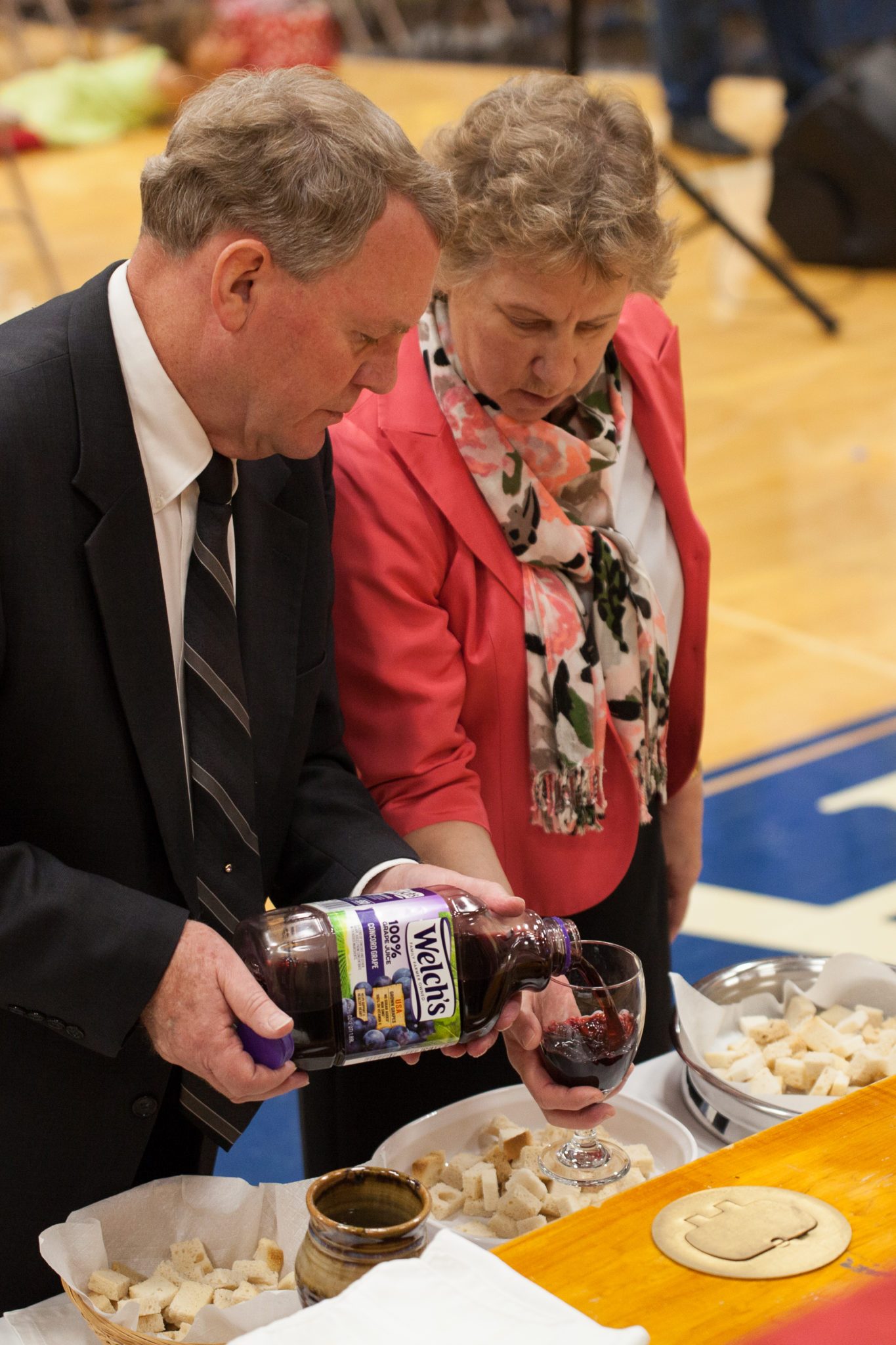 Churches come together for World Communion Sunday - Ohio Mennonite ...